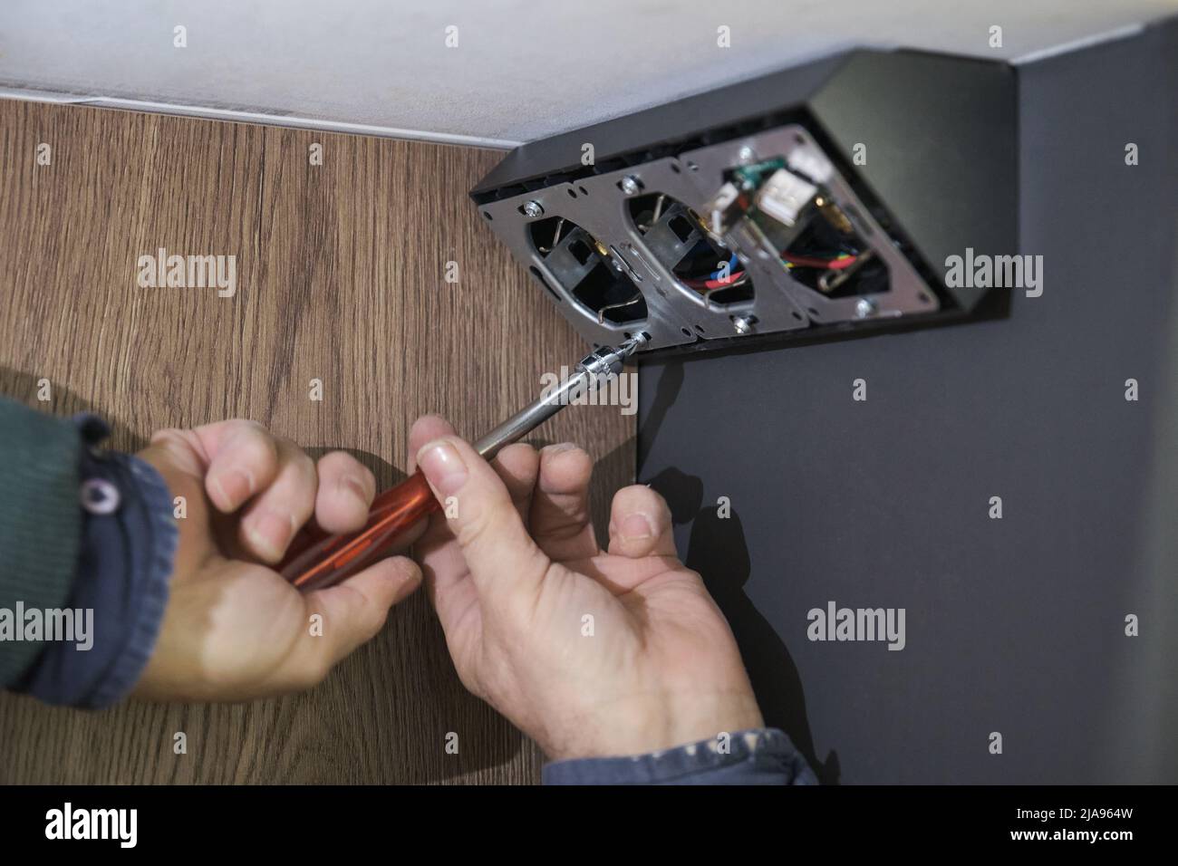 Plug install hi-res stock photography and images - Alamy