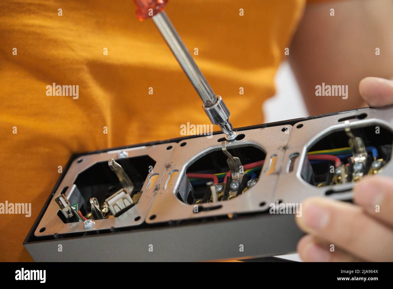 Unscrew socket screwdriver hi-res stock photography and images - Alamy