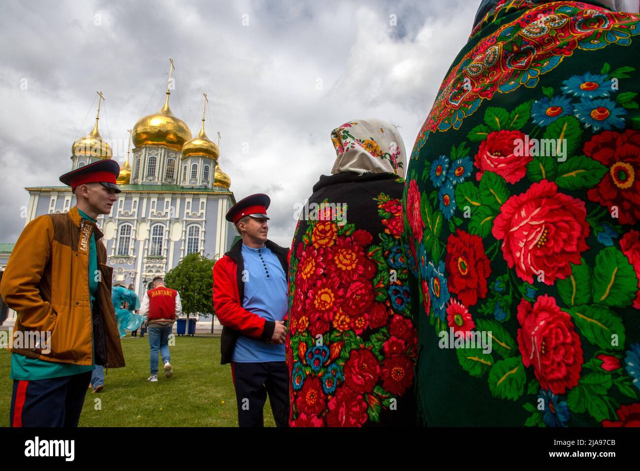 Tula, Russia. 28th May, 2022. People in traditional Russian folk ...