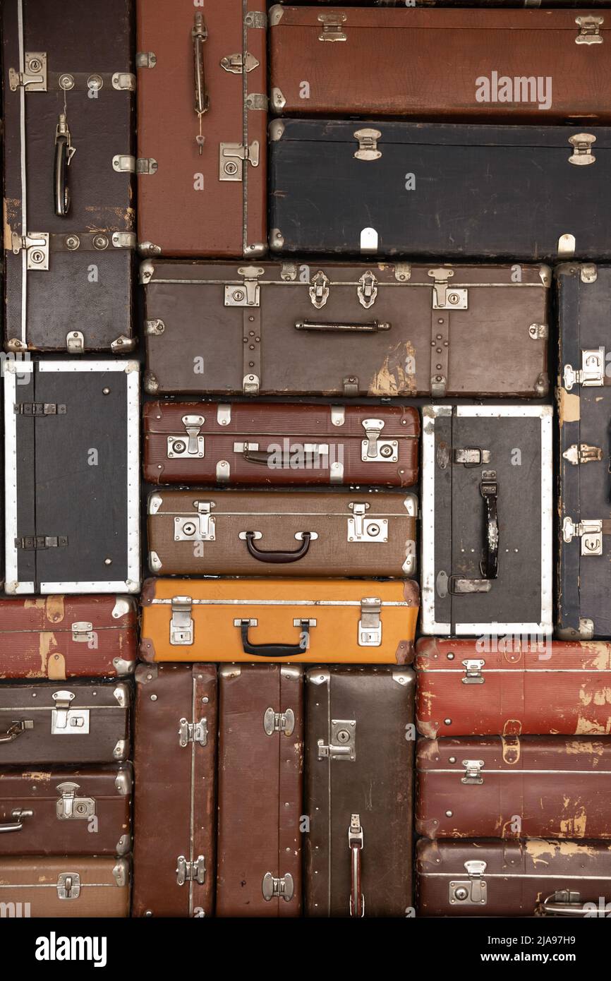 Wall of vintage antique stylish luggage cases Stock Photo - Alamy