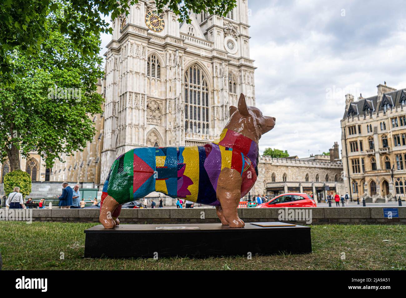 London UK, 28 May 2022. A Corgi sculpture named Jane painted in 7 ...