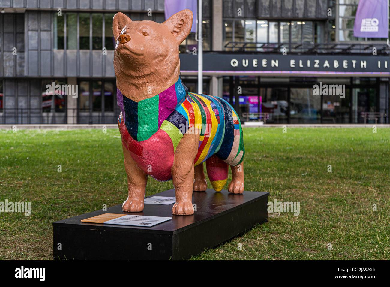 London UK, 28 May 2022. A Corgi sculpture named Jane painted in 7 ...