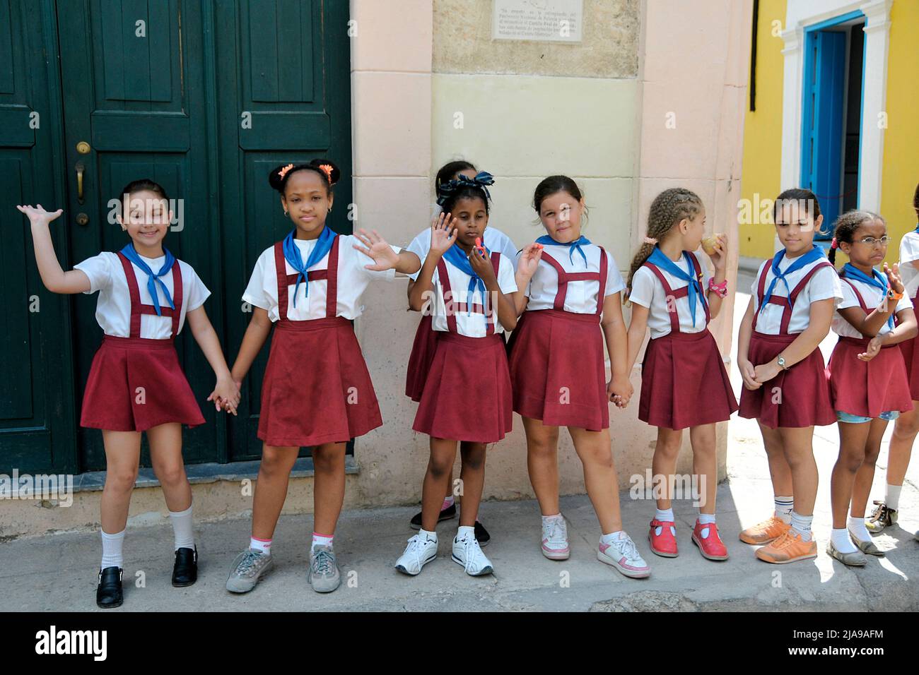 Schuluniform hi-res stock photography and images - Alamy