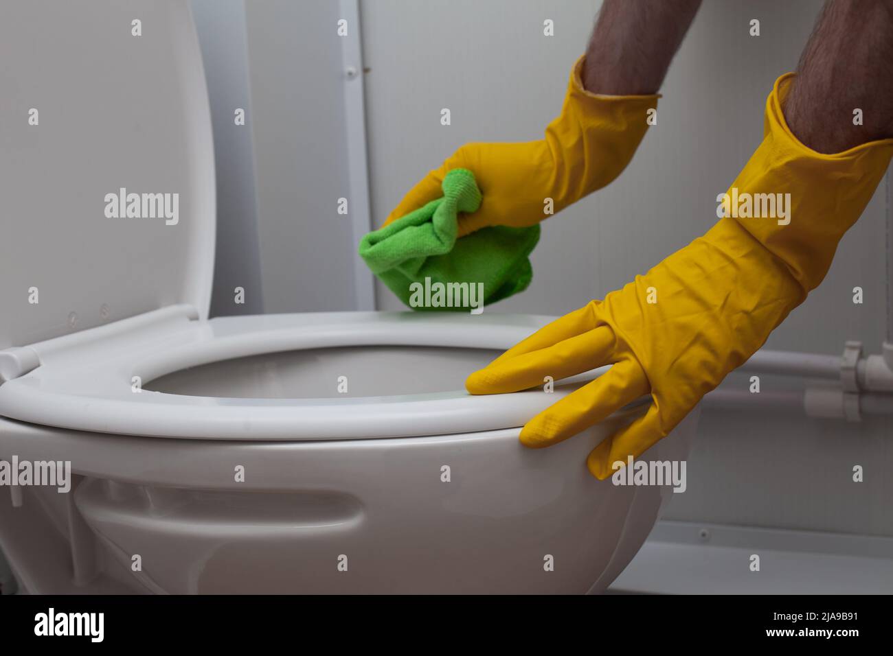 Office toilet cleaning hi-res stock photography and images - Alamy