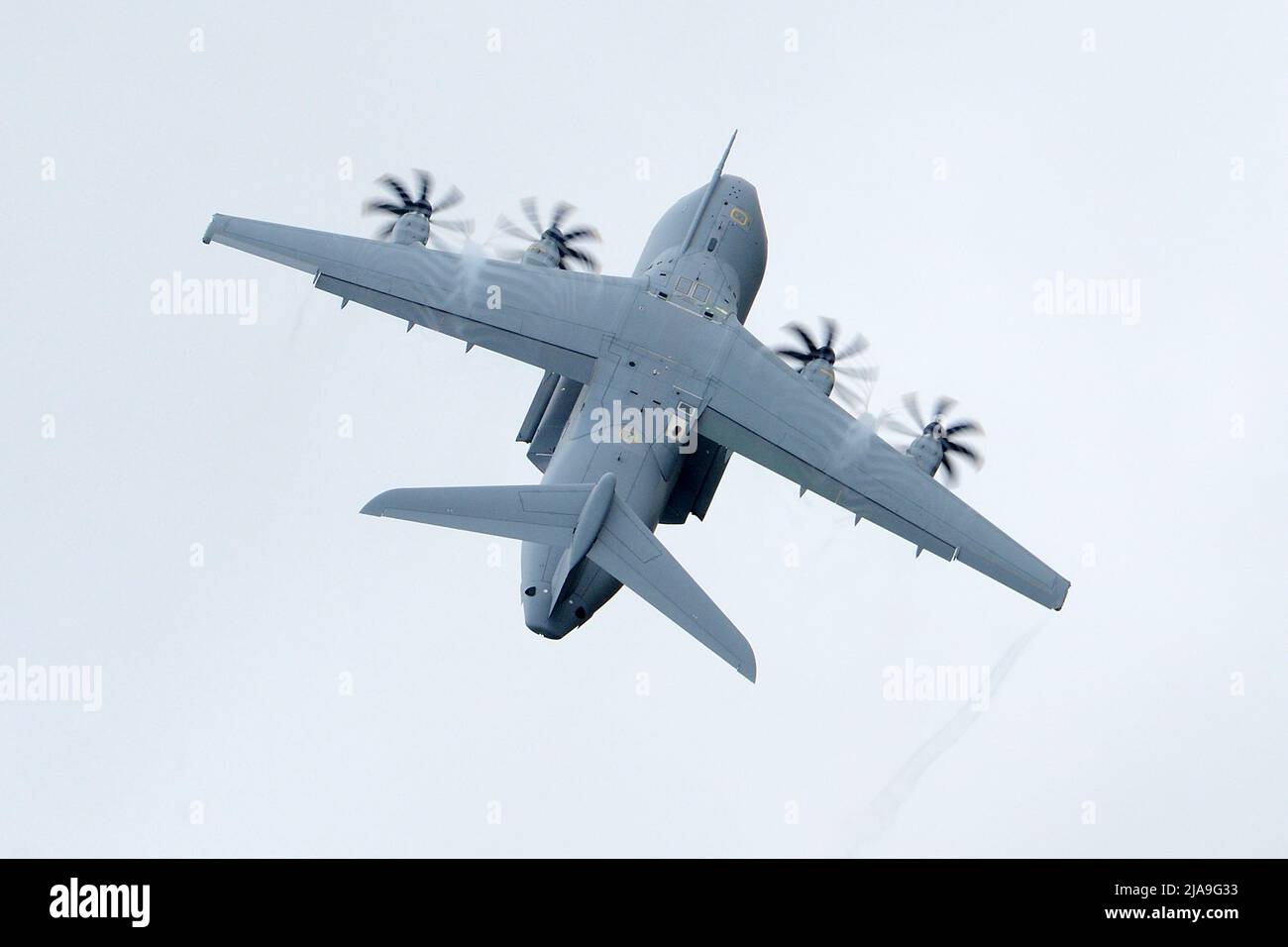 Raf airbus a400m from brize norton hi-res stock photography and images ...