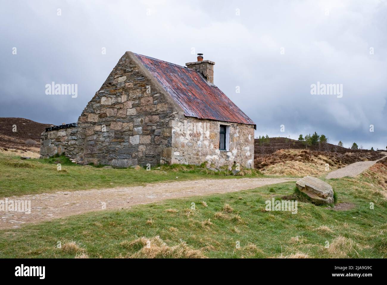 Glenmore pathway hi-res stock photography and images - Alamy