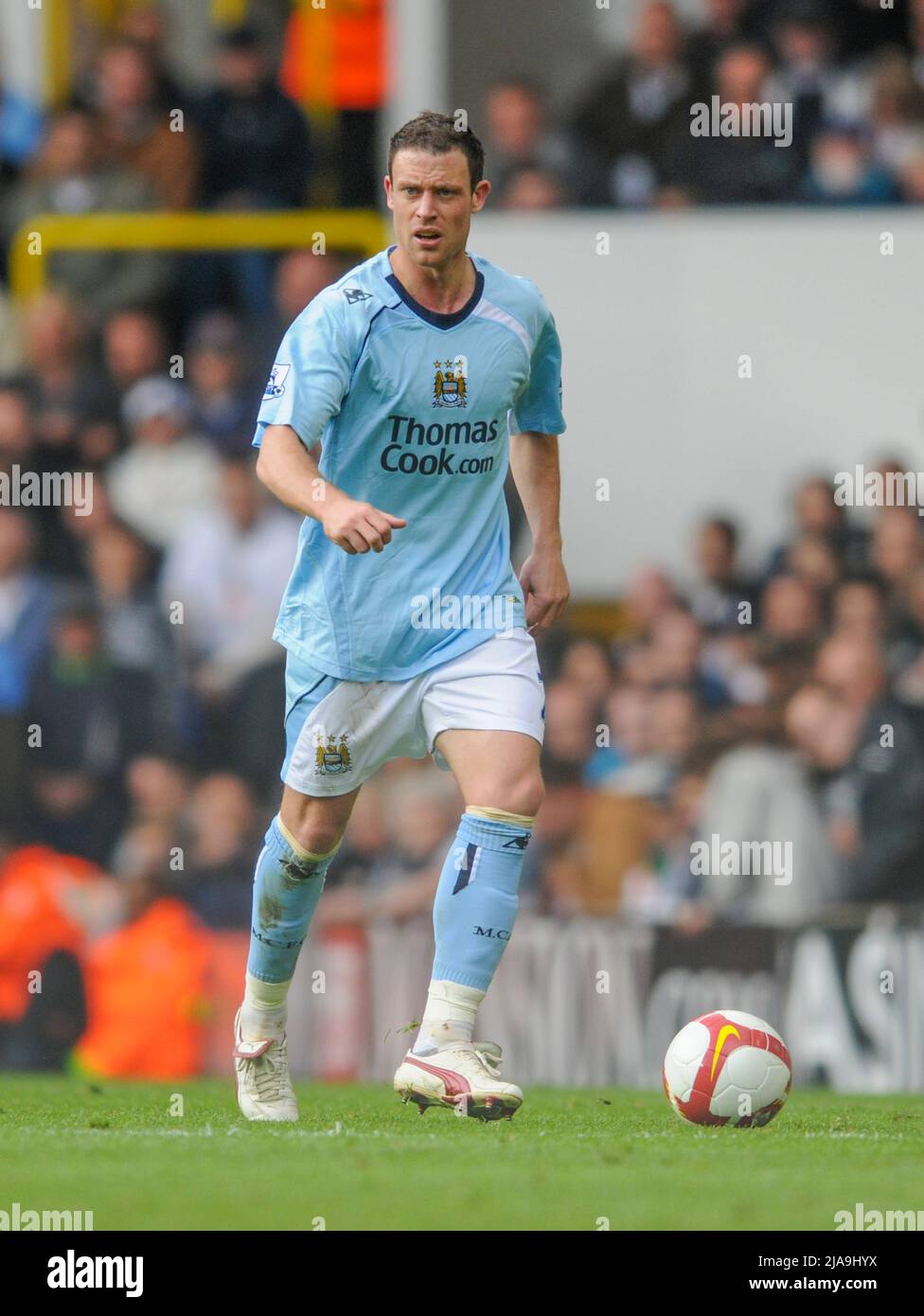 Football wayne bridge hi-res stock photography and images - Alamy