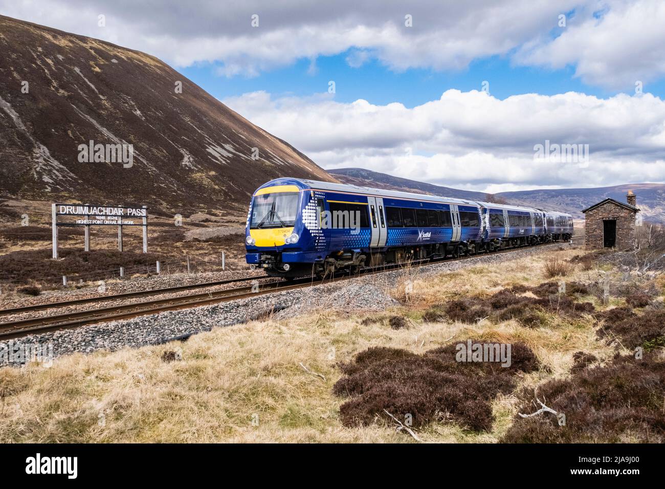 Highest mountain railway line hi-res stock photography and images - Alamy
