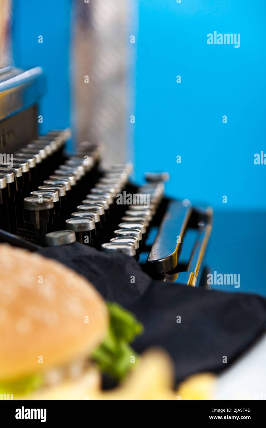 fifties style - hamburger and typewriter in an american bar Stock Photo ...
