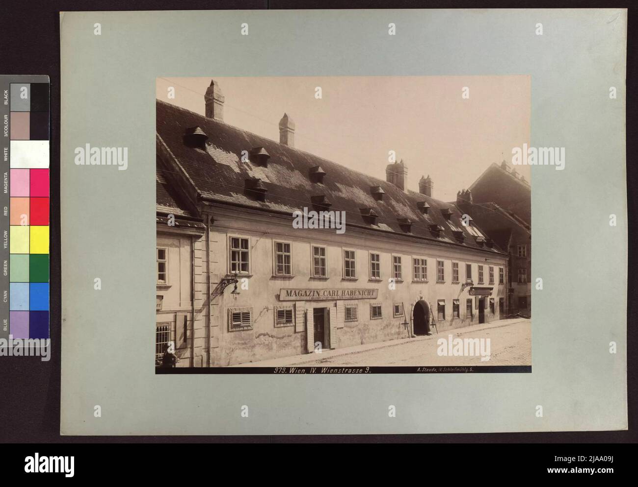 4th, right Vienna line August 9 Stauda (1861-1928), photographer Stock ...
