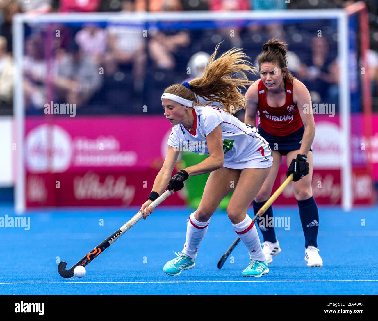 Strappato hi-res stock photography and images - Alamy