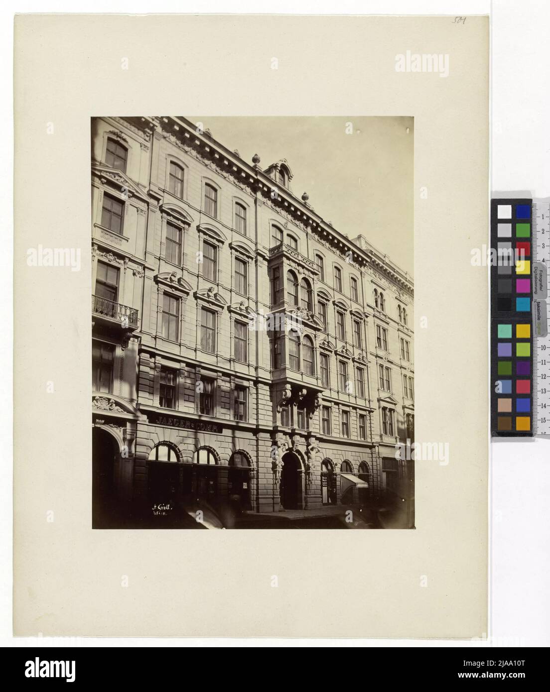 1st, Opererngasse 4 - residential and commercial building. Victor Luntz ...