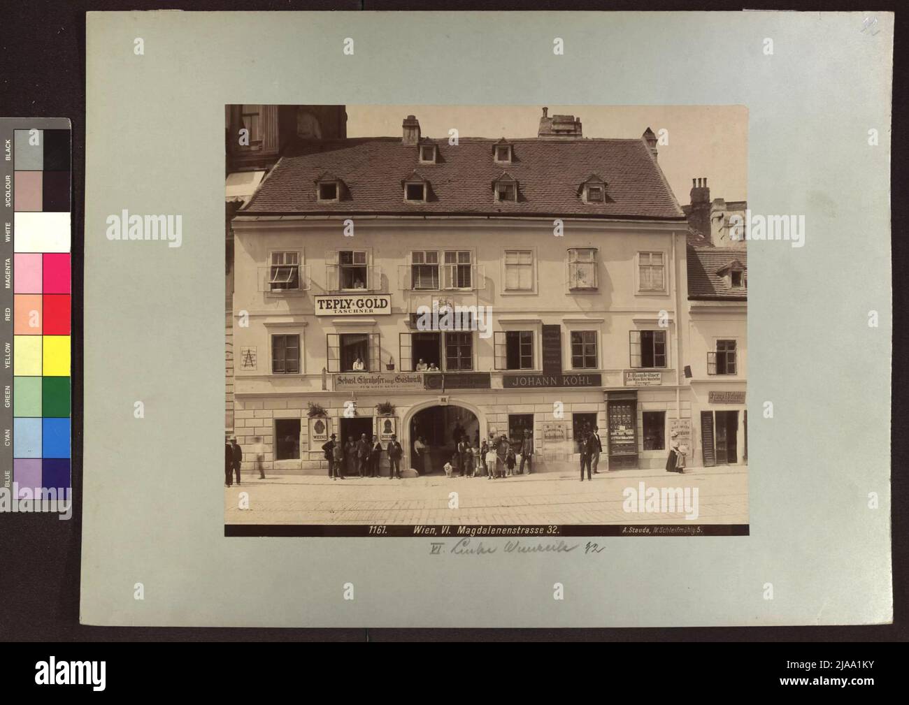 6th, left Wienzeile August 32, Stauda (1861-1928), photographer Stock ...