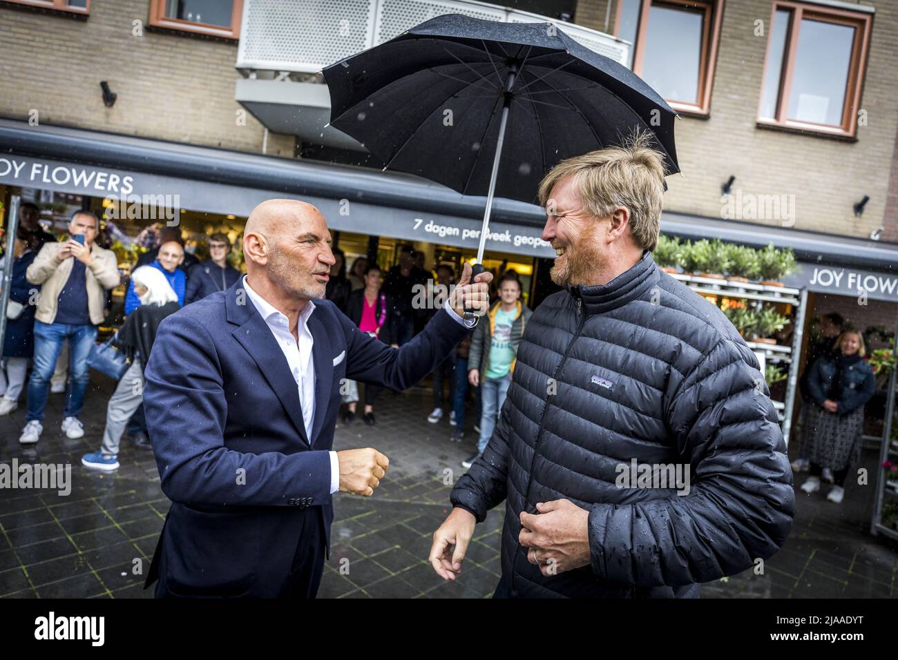 2022-05-29 13:28:39 VALKENBURG - King Willem-Alexander and Queen Maxima ...