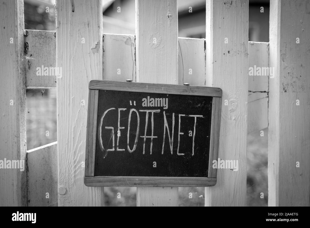 Welcome sign on fence gate hi-res stock photography and images - Alamy