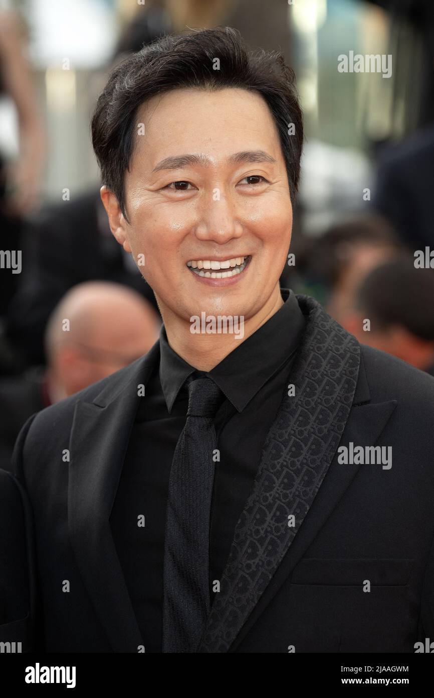 Park Hae-il attends the closing ceremony red carpet for the 75th annual ...