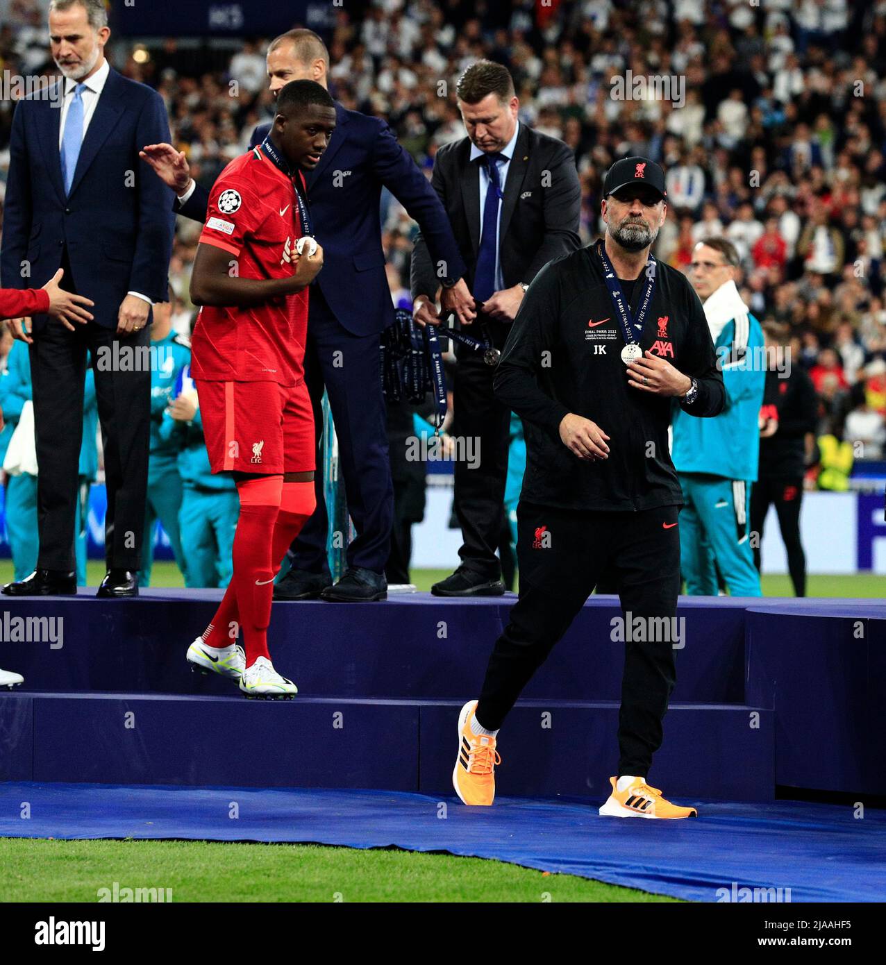 Jurgen klopp champions league medal hi-res stock photography and images ...