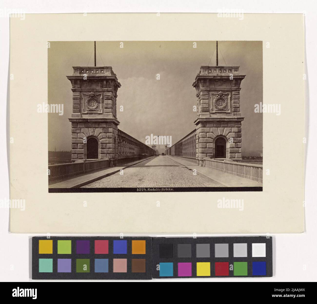 22., Bridgehead of the Crown Prince Rudolph Bridge (Reichsbrücke ...