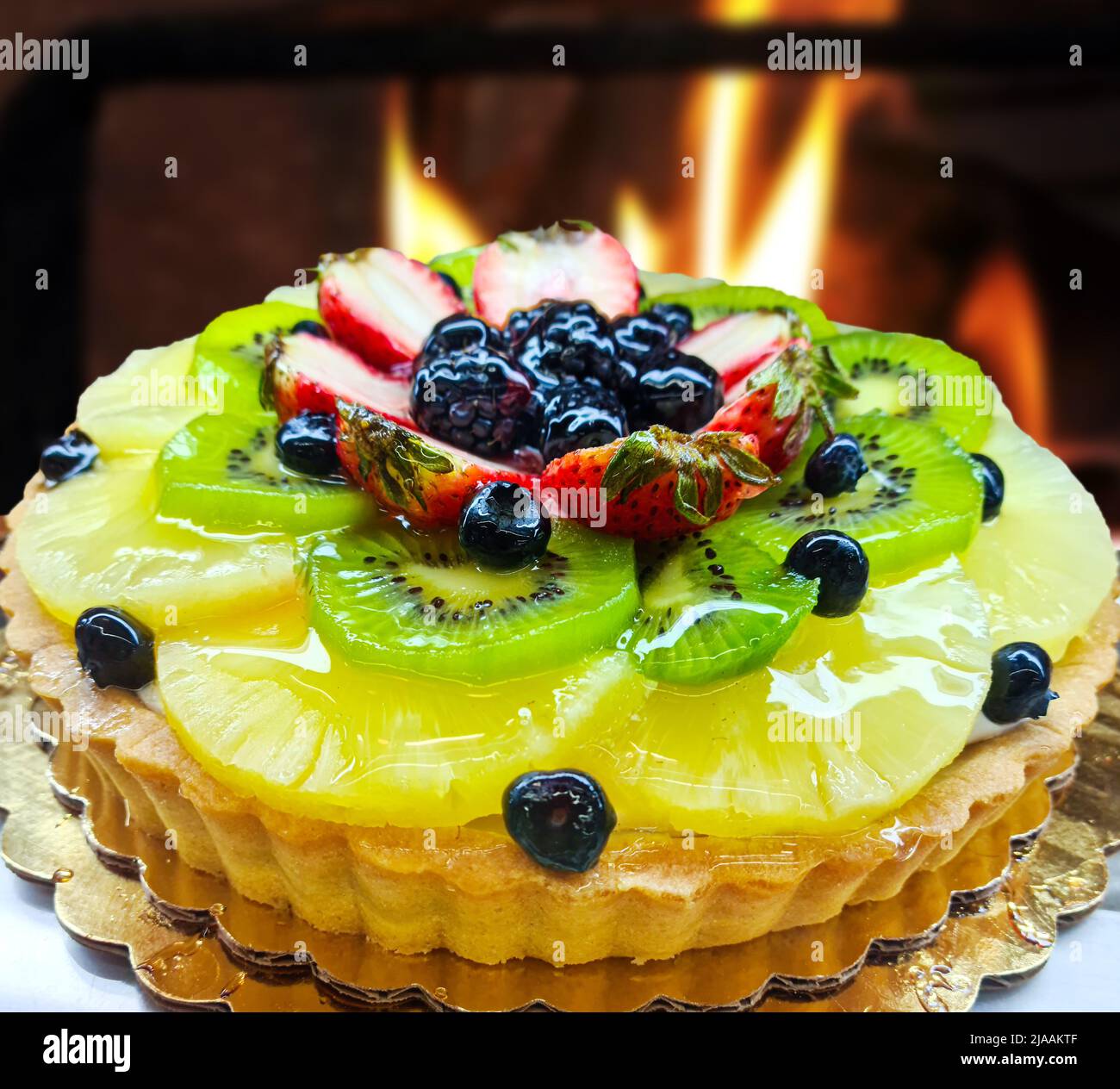 Torta stand hi-res stock photography and images - Alamy