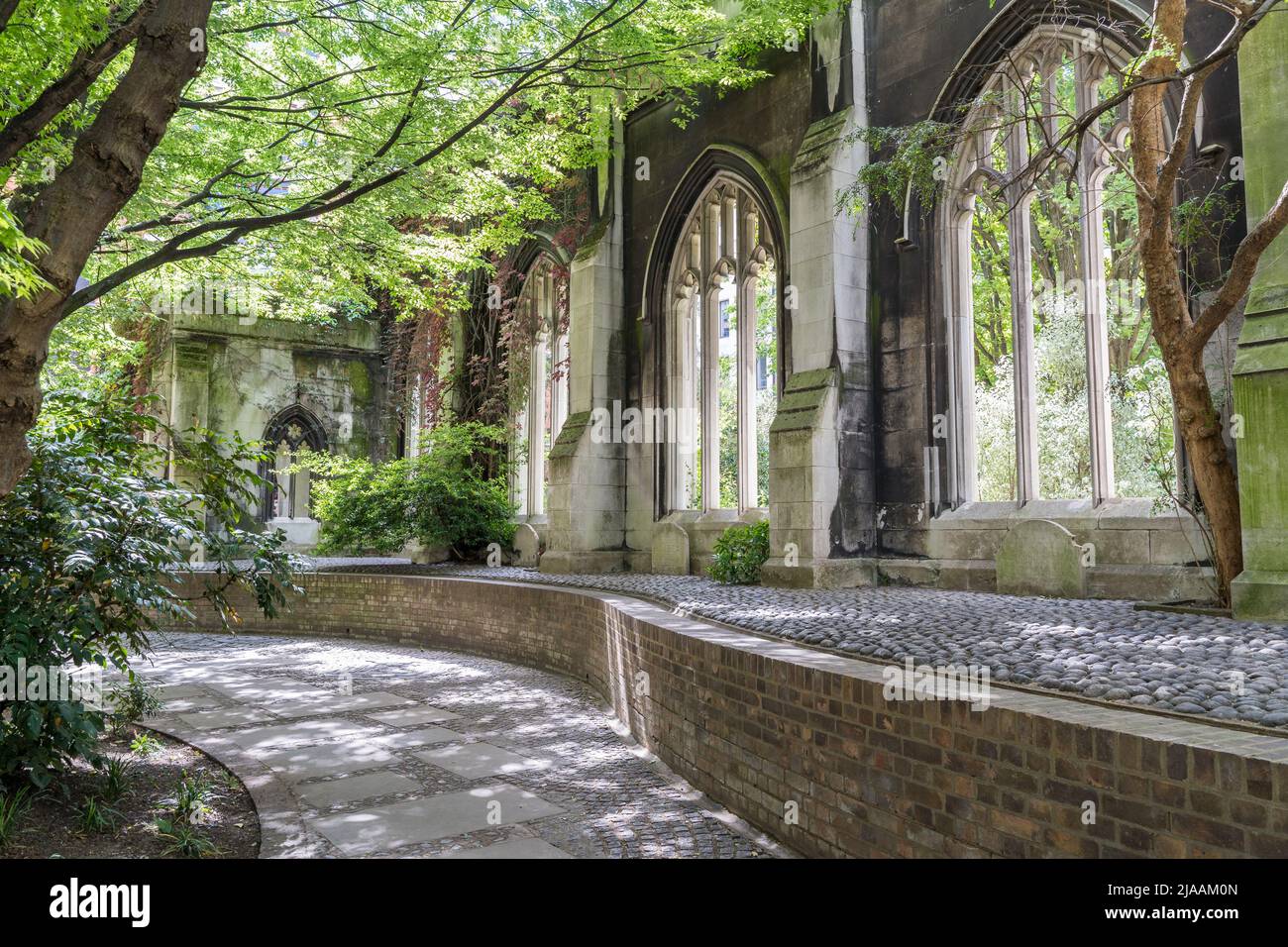 St. Dunstan in the East Church Garden, an old abandoned church ...