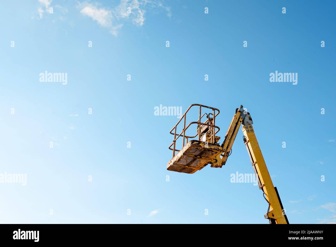 Telescopic boom lift hi-res stock photography and images - Alamy