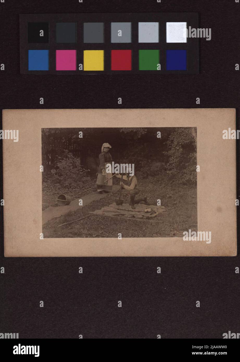 Carl Moll (1861-1945), painter and his wife Anna Moll in gardening ...