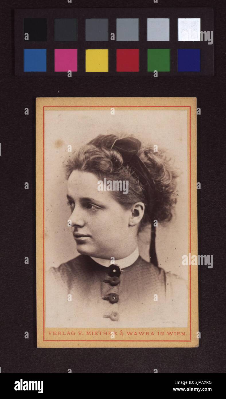 Helene Hartmann (1844-1898), actress. Miethke & Wawra, Photo Studio ...