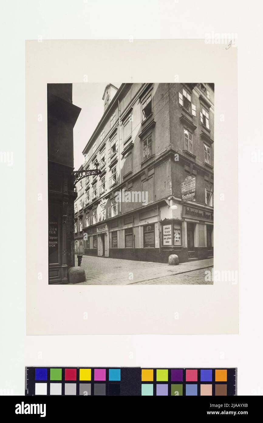 Nikolaigasse hi-res stock photography and images - Alamy