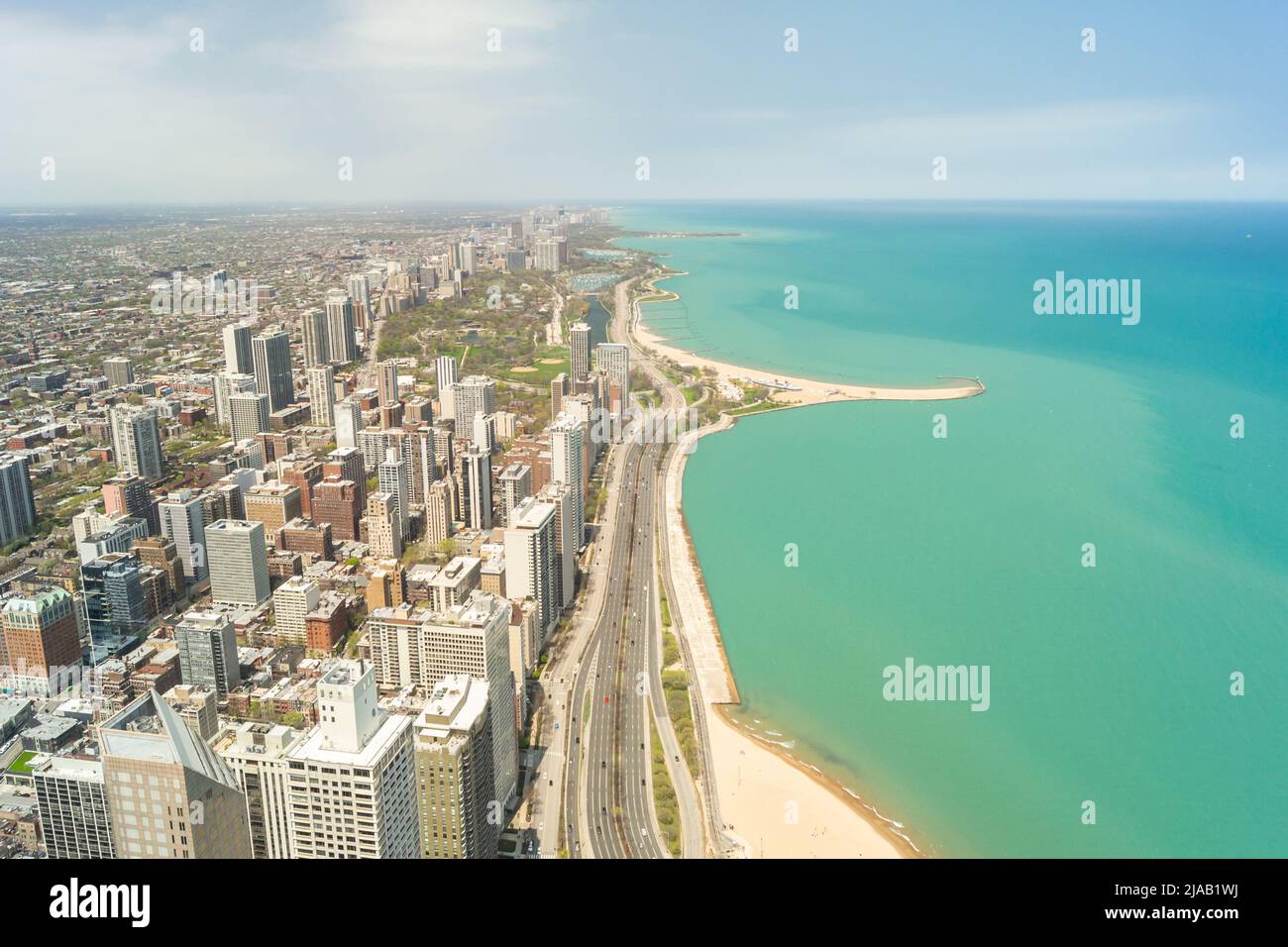 View of Northern Chicago and Lake Michigan on a warm spring day ...