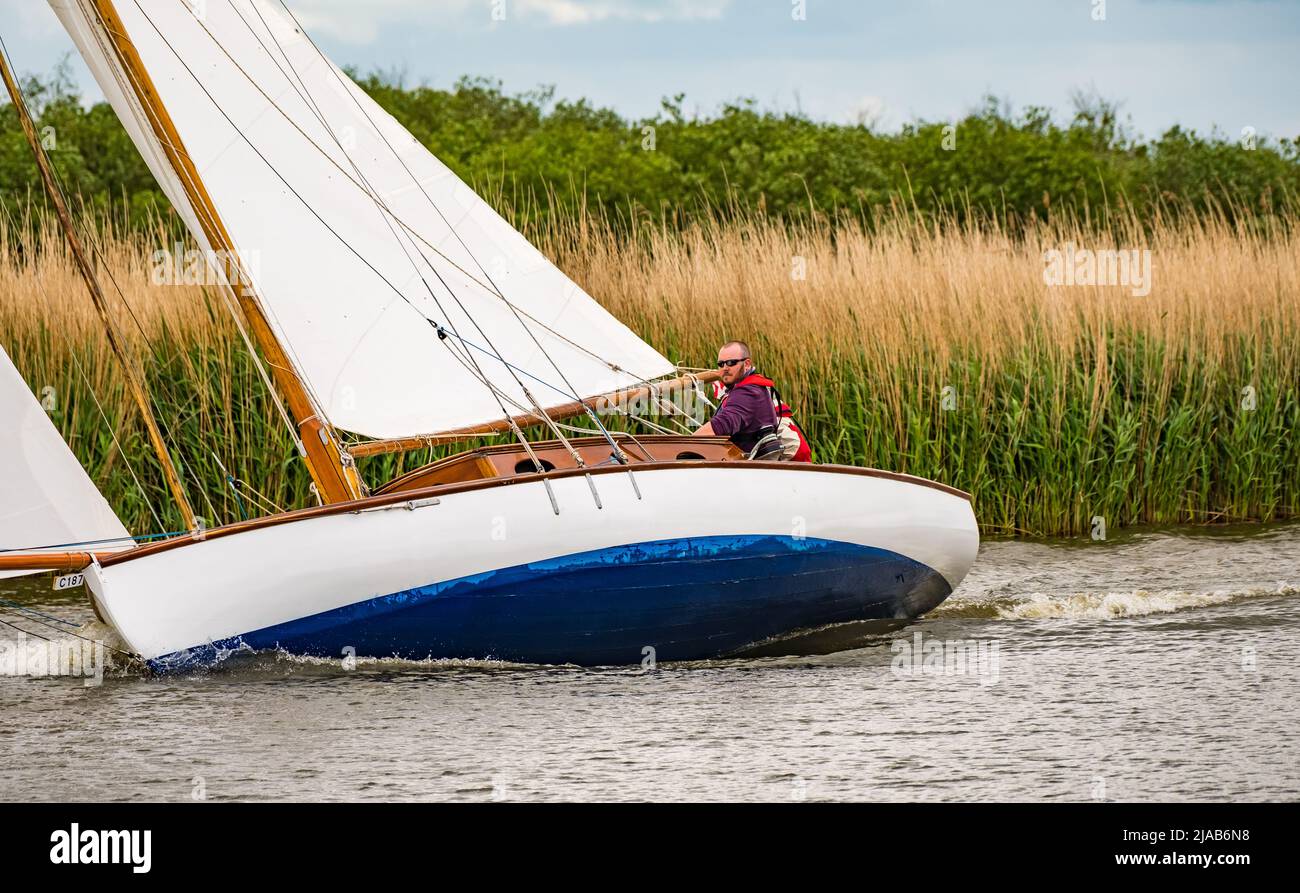Keeled boat hi-res stock photography and images - Alamy