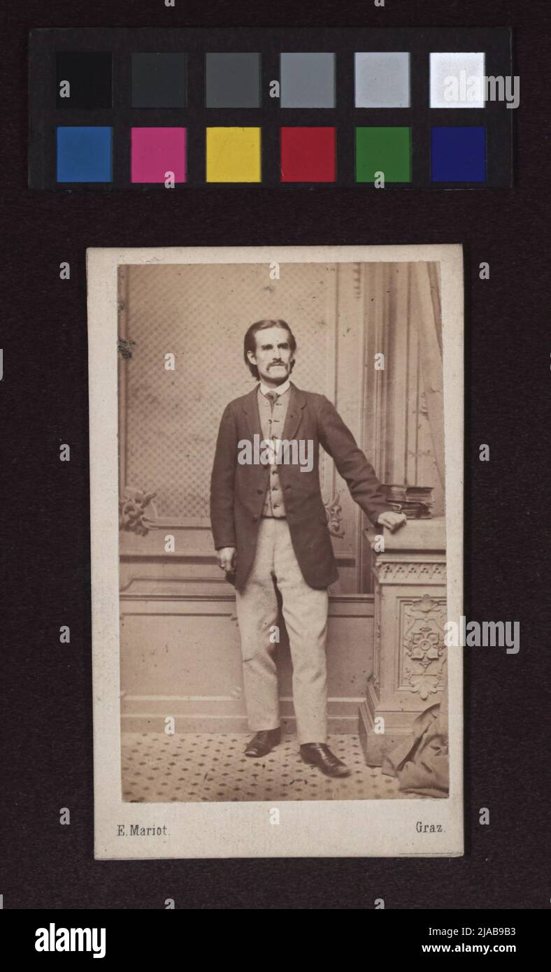 Robert hamer hi-res stock photography and images - Alamy