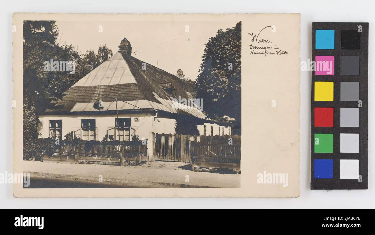 Heuriger wine tavern vienna hi-res stock photography and images - Alamy