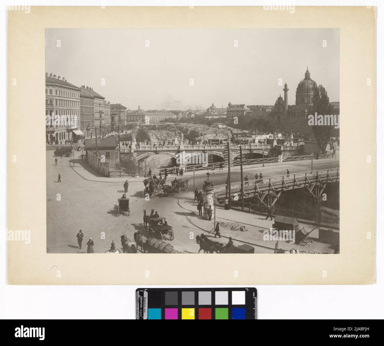1st, Wien River - Elisabethbrücke with the emergency bridge during the ...
