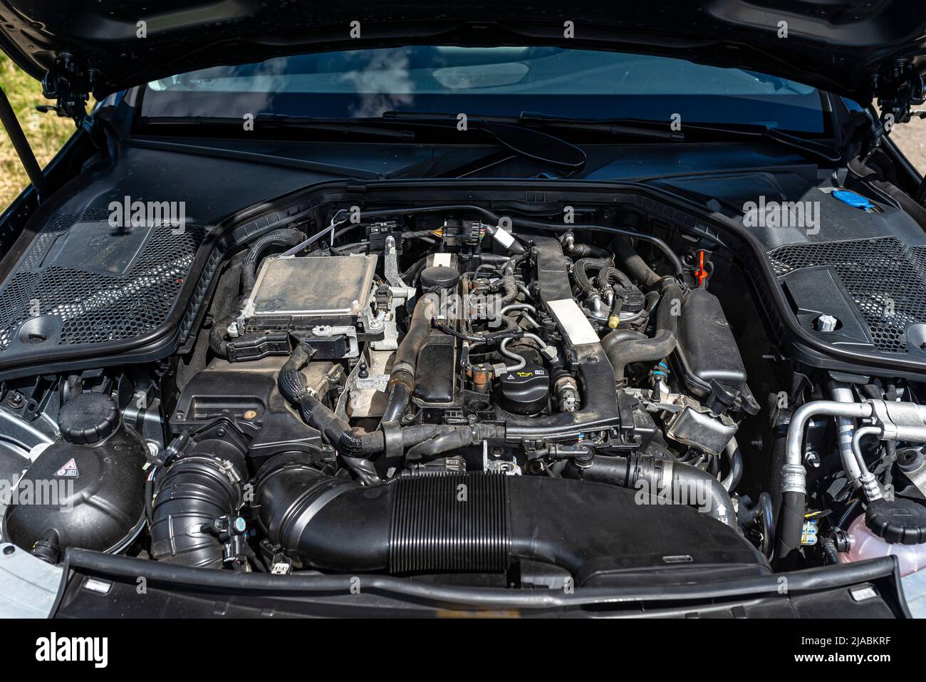 A modern diesel engine with 170 horsepower and an engine capacity of 2. ...