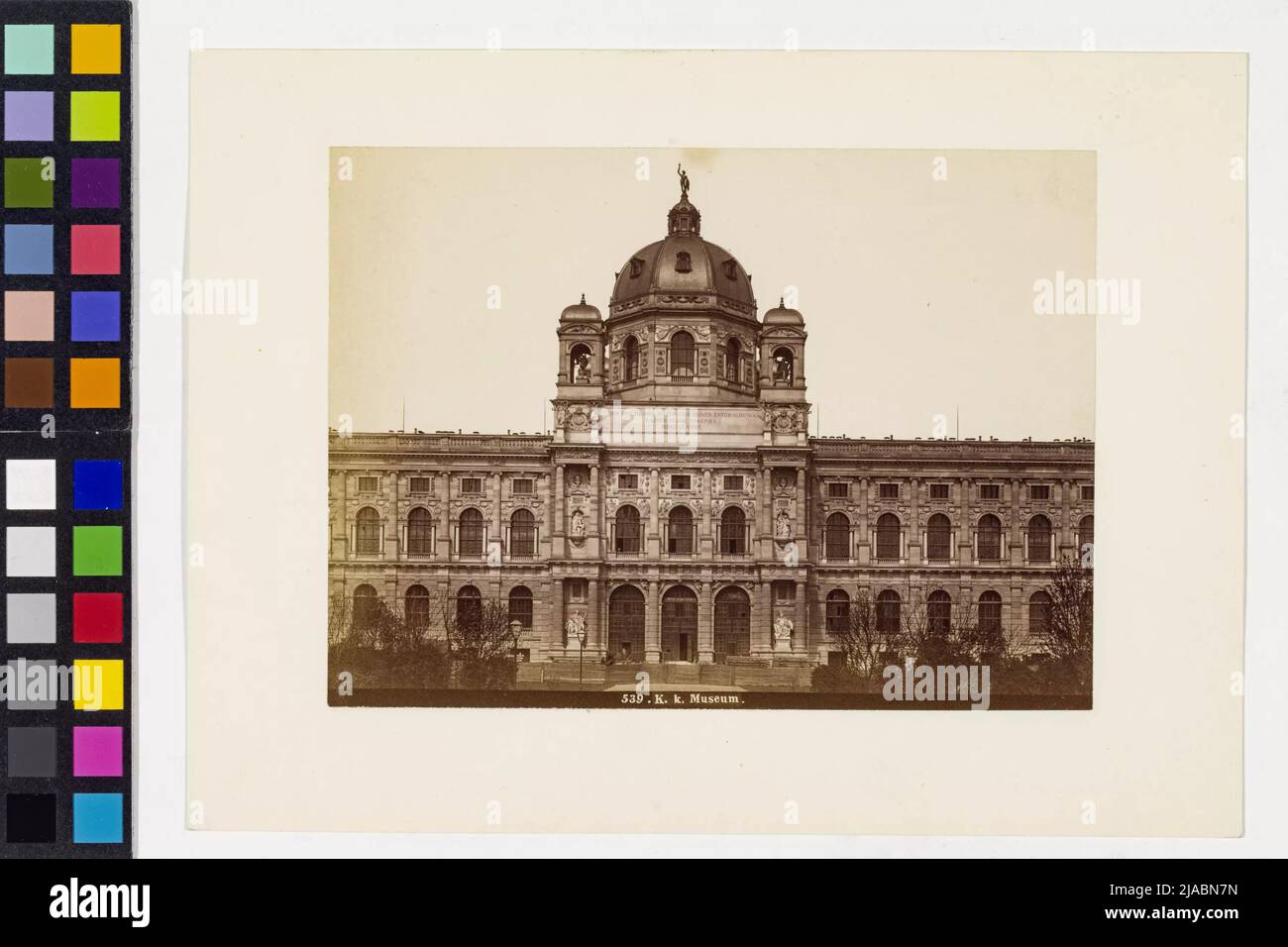 1st, Maria -Theresien -Platz - Naturalhistorisches Museum - Subs view ...