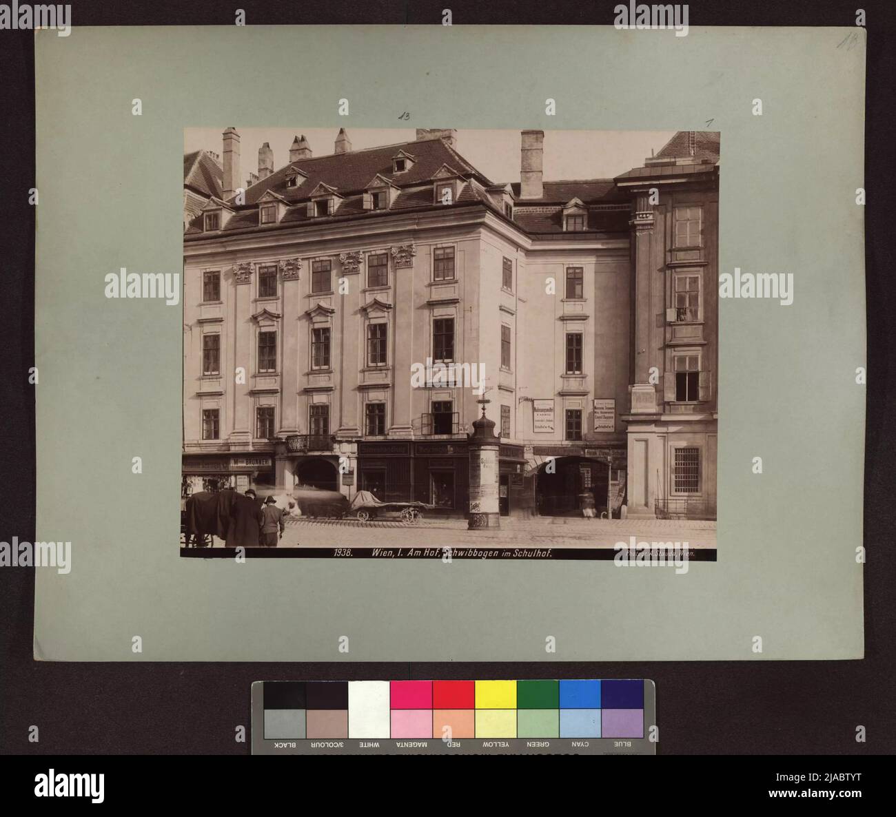 1st, Am Hof 13 - Collaltopalais - with a swibbogen to the schoolyard ...