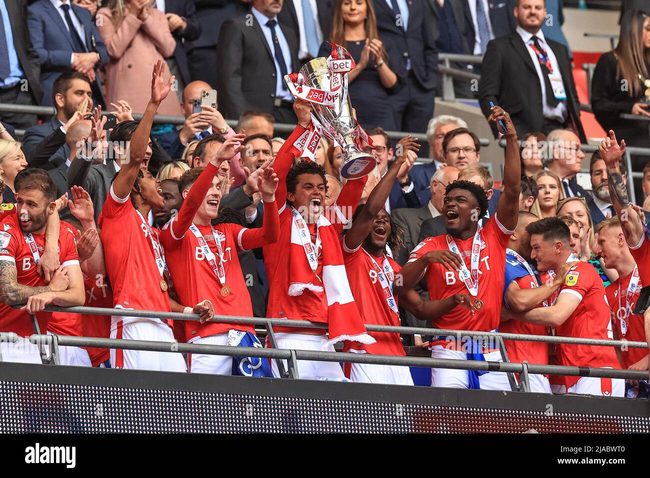 Brennan Johnson #20 of Nottingham Forest lifts the cup as Nottingham ...