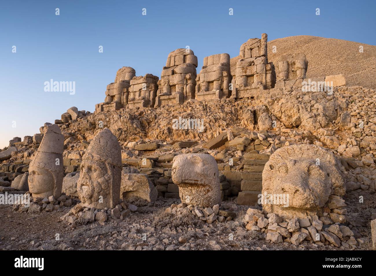 Antique statues on Nemrut mountain, Turkey Stock Photo - Alamy