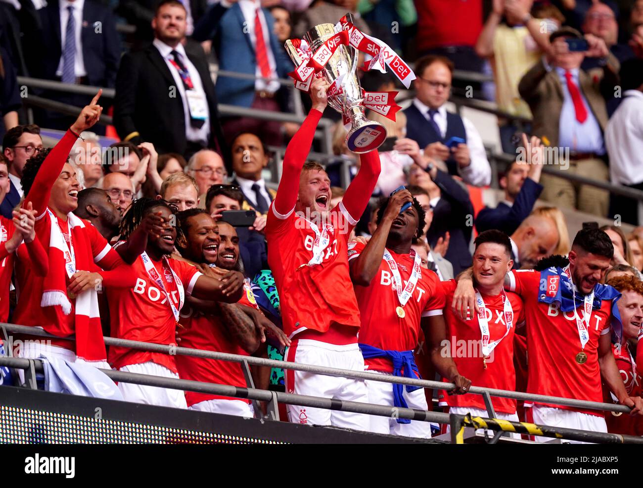 Celebrates winning premier league trophy hi-res stock photography and ...