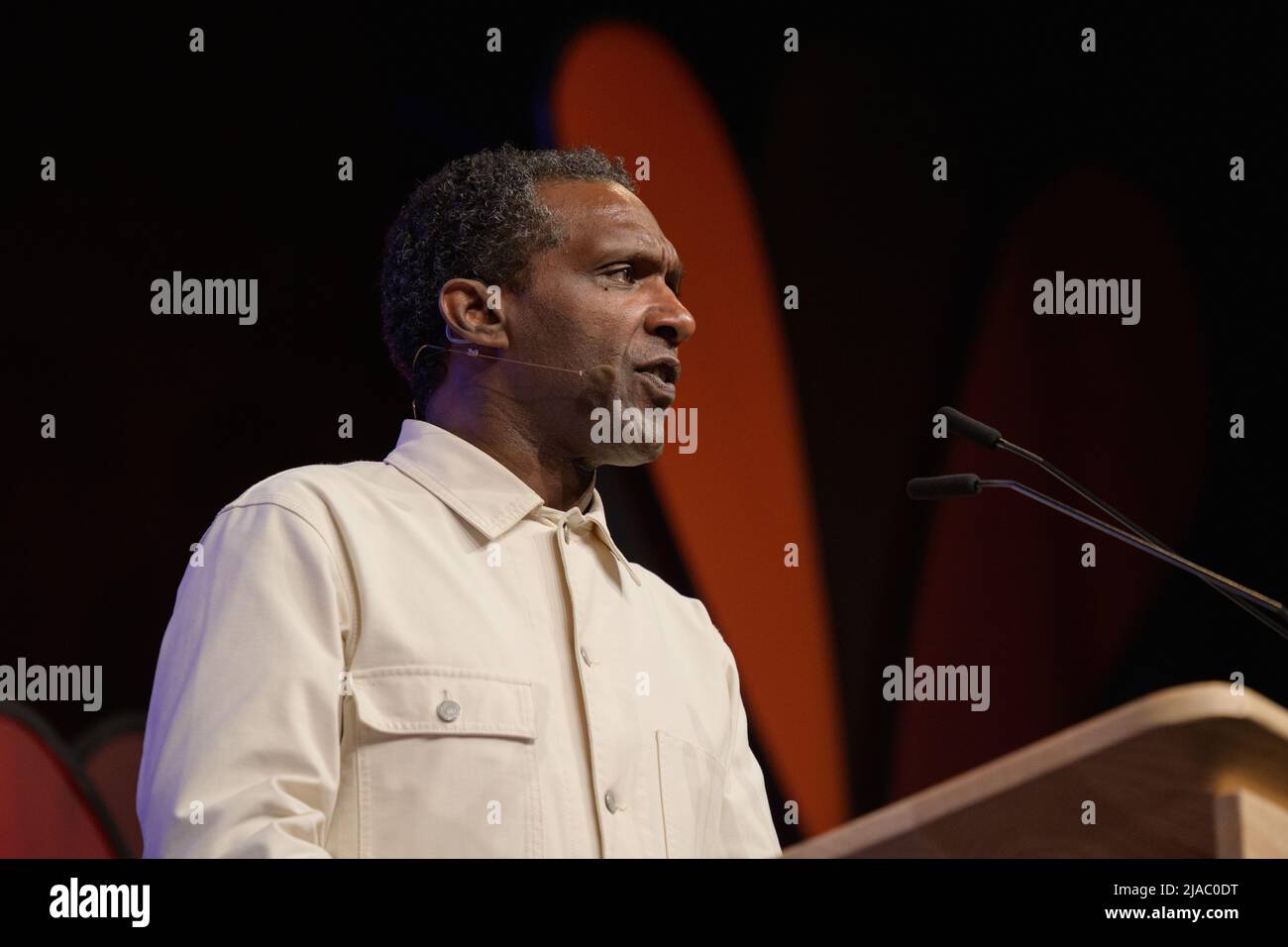 Lesley sharp hi-res stock photography and images - Alamy