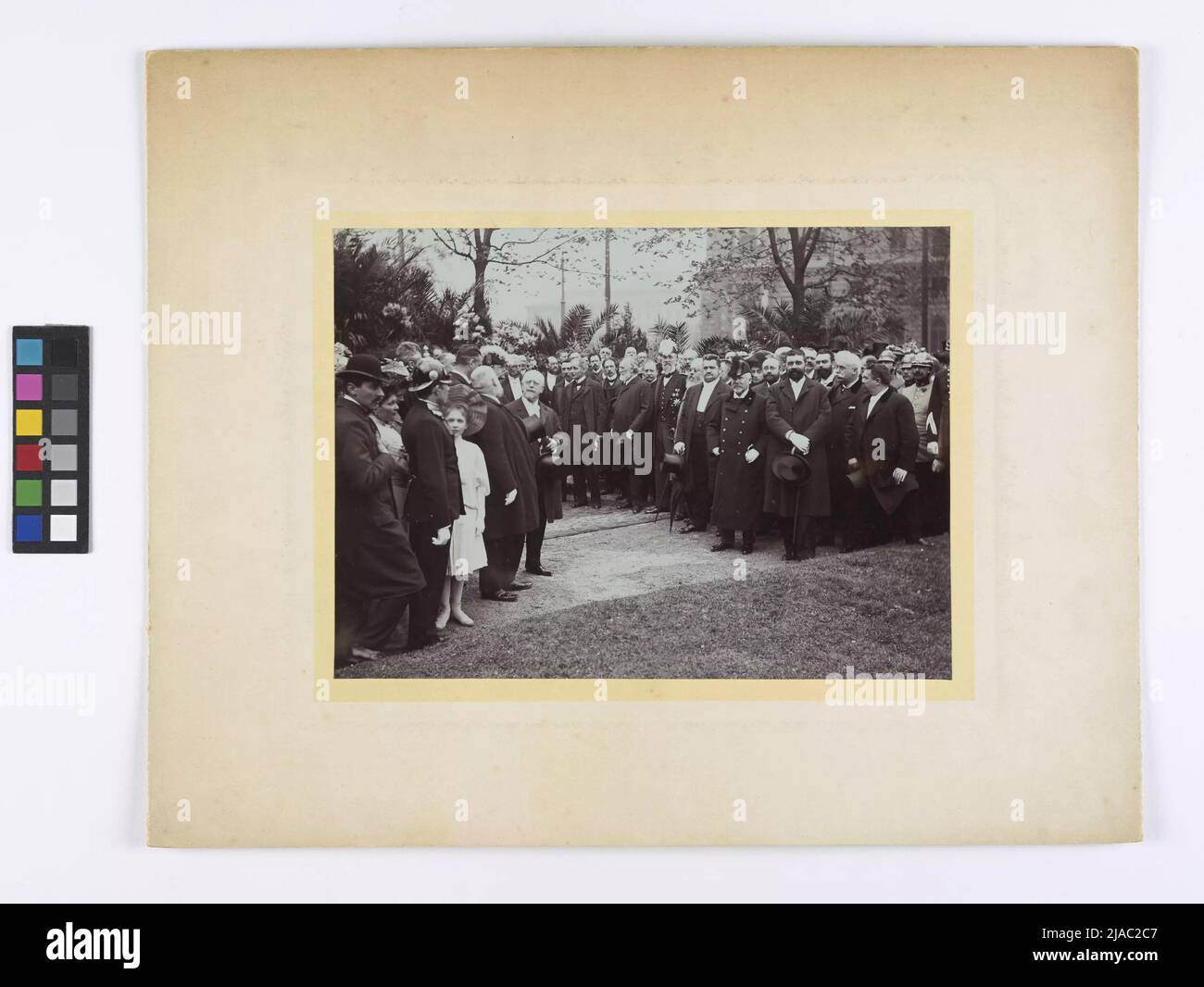 Ludwig Martinelli in a group of festivals in the revelation of the ...