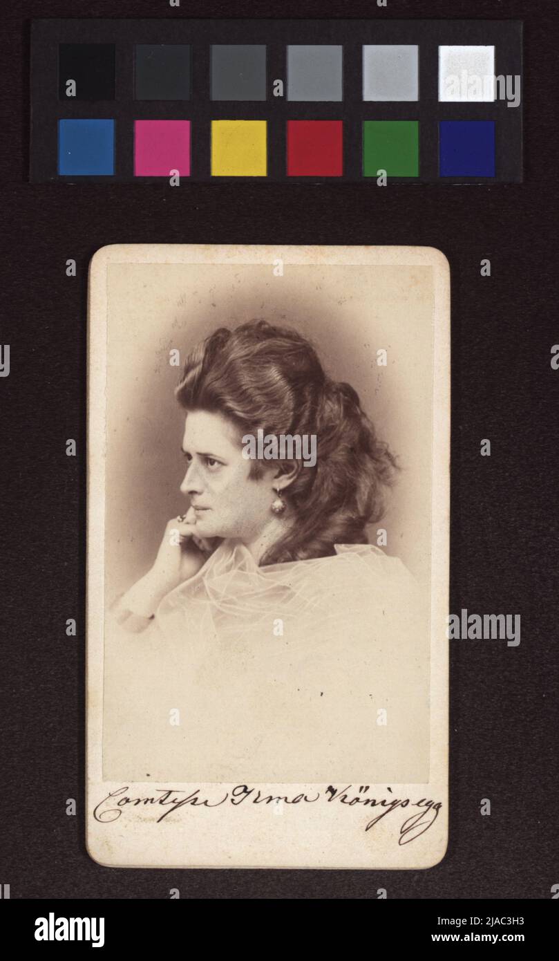 Studio irma hi-res stock photography and images - Alamy