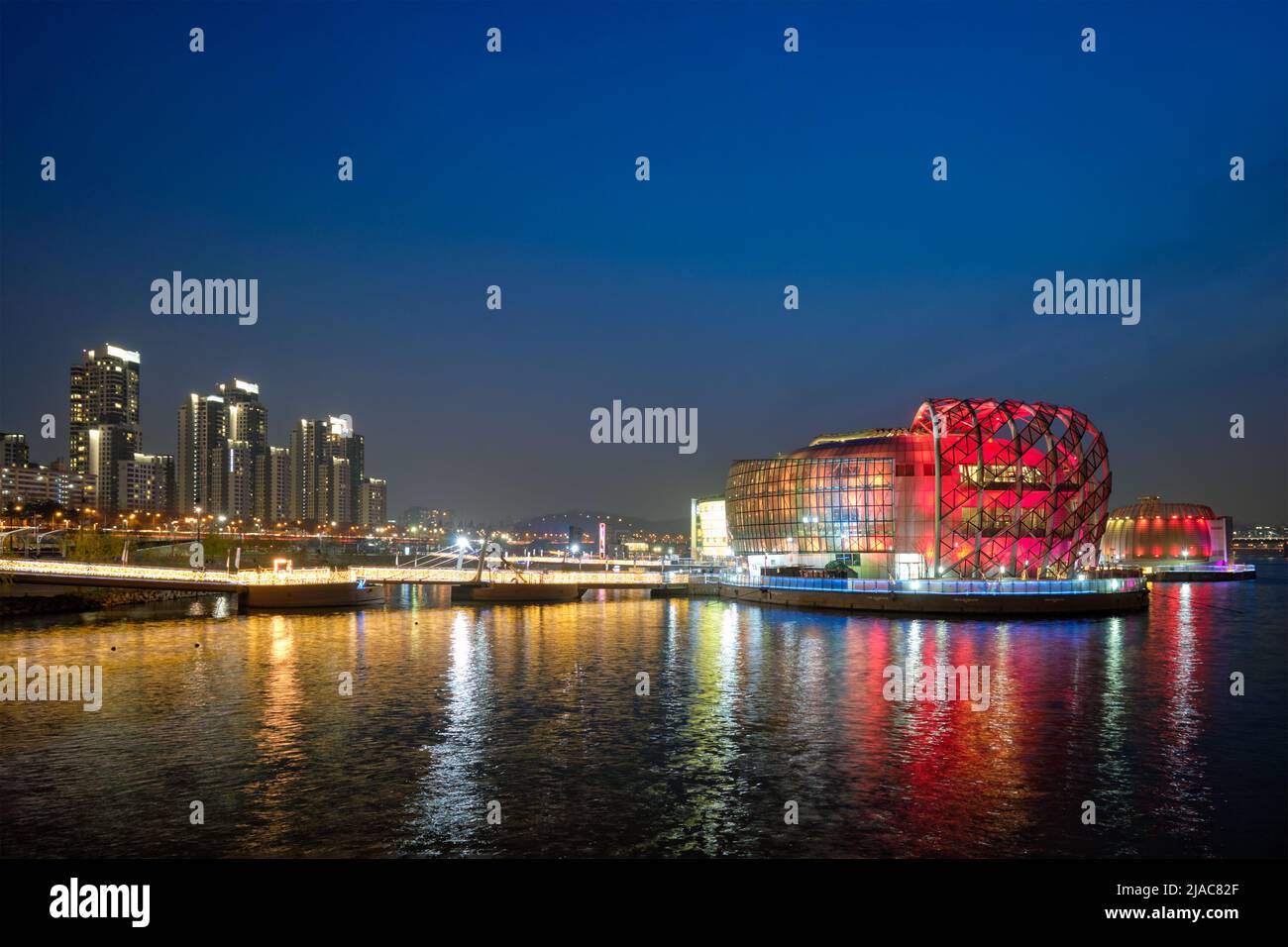 Some Sevit buildings on artificial floating islands located near the ...