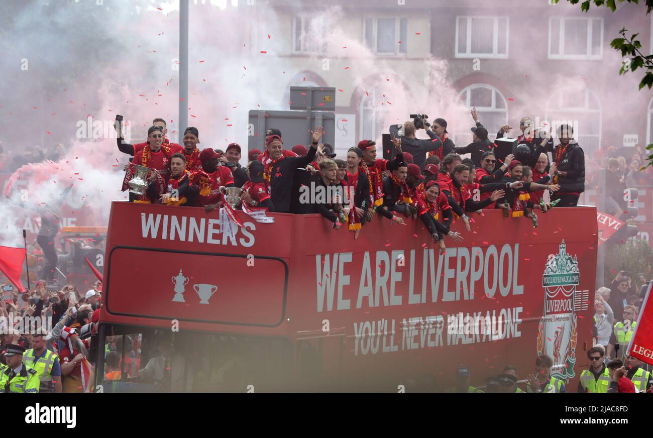 Liverpool players 2021 2022 hi-res stock photography and images - Alamy