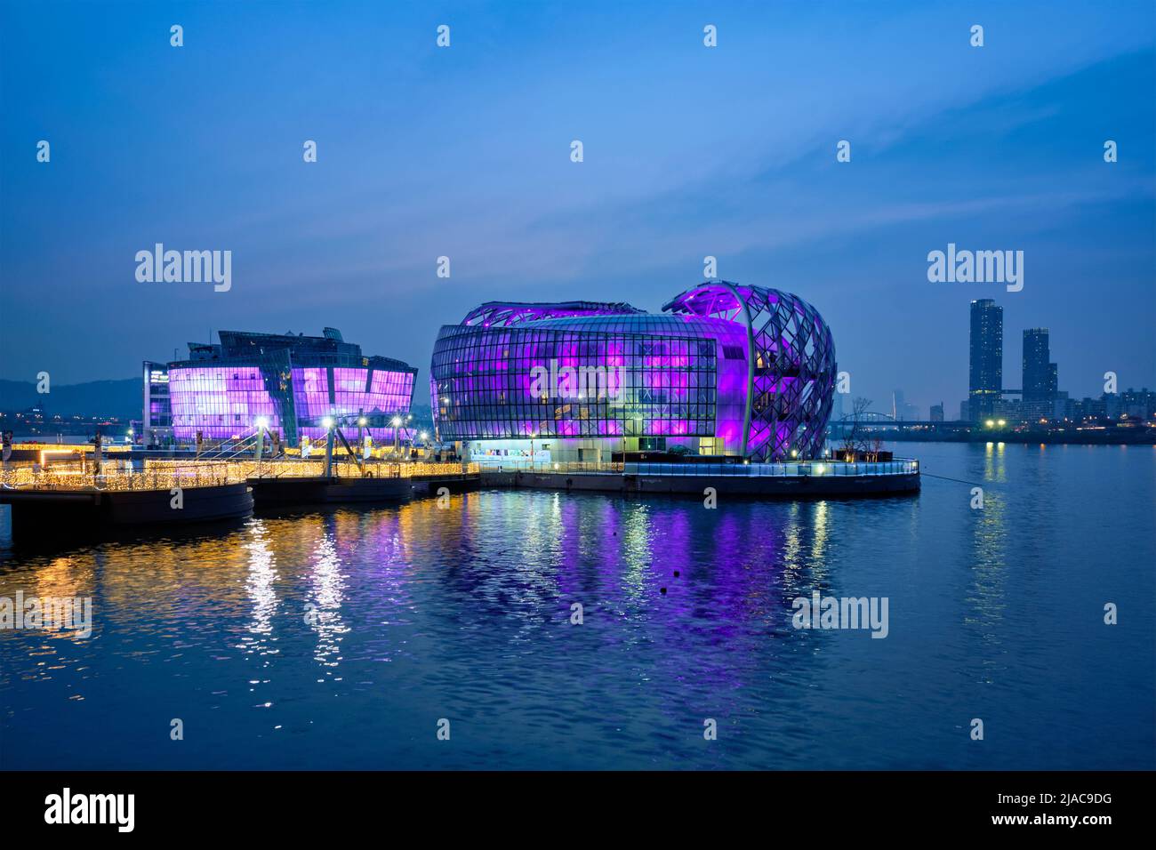 Some Sevit buildings on artificial floating islands located near the ...