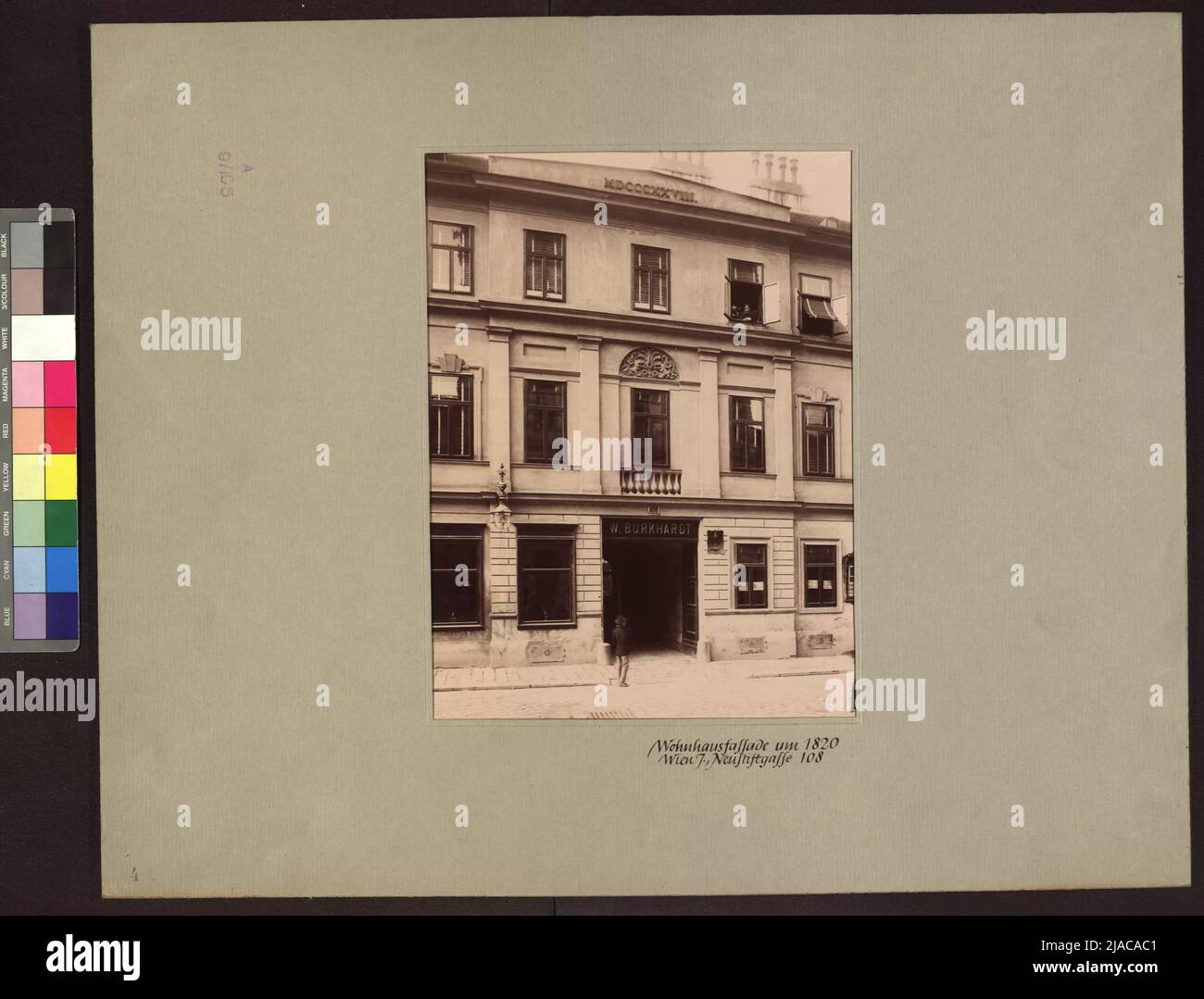 7., Neustiftgasse 108 - Partial view - Middle Risalite. August Stauda ...