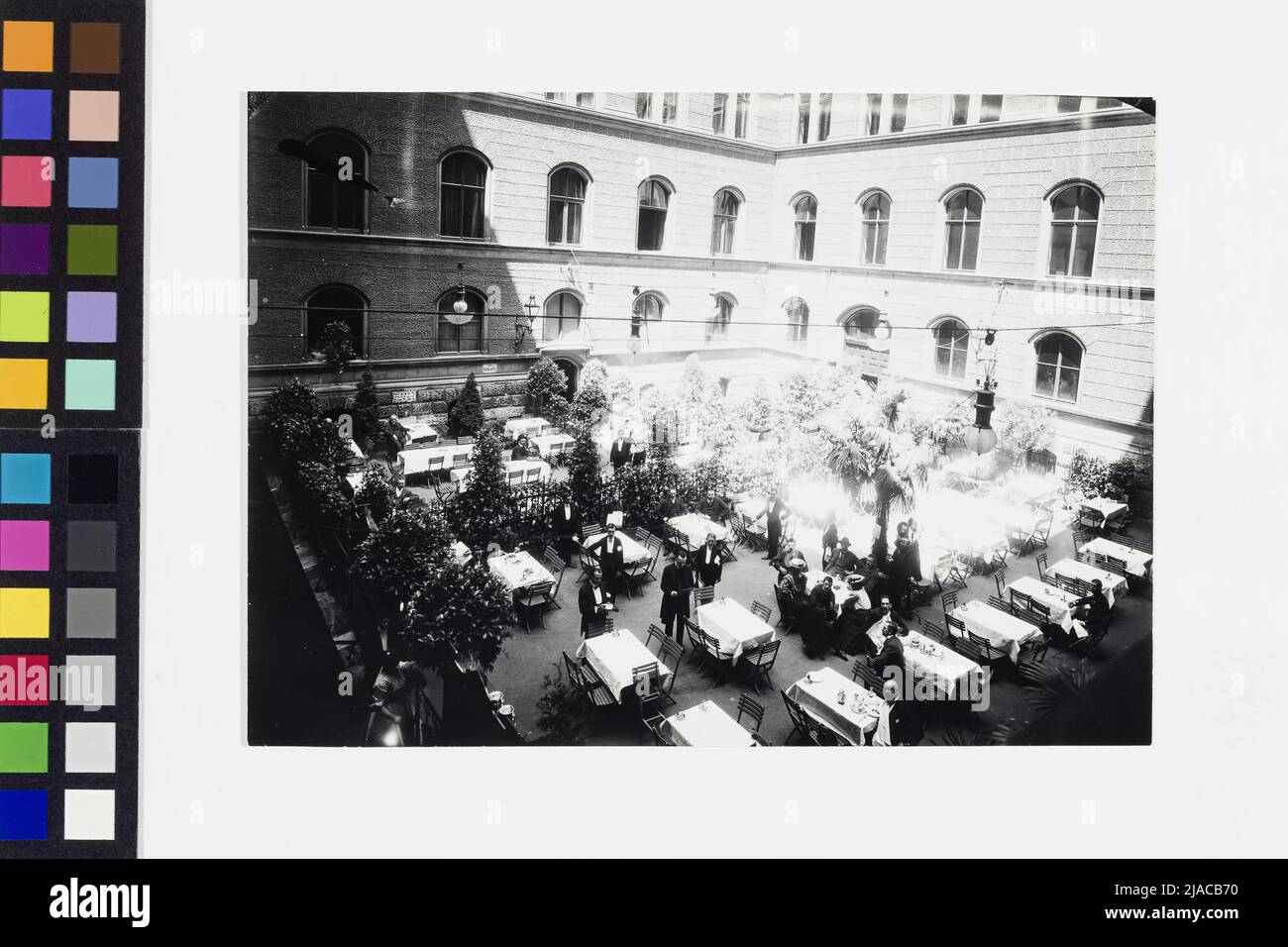 1st, Rathausplatz 1 - City Hall - Court View - Rathauskeller - Garden ...