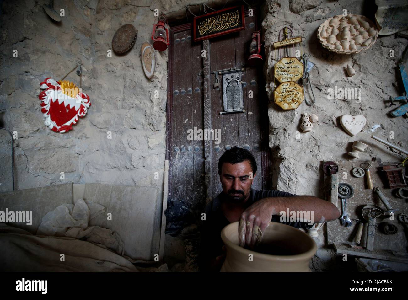 Aali, bahrain hi-res stock photography and images - Alamy