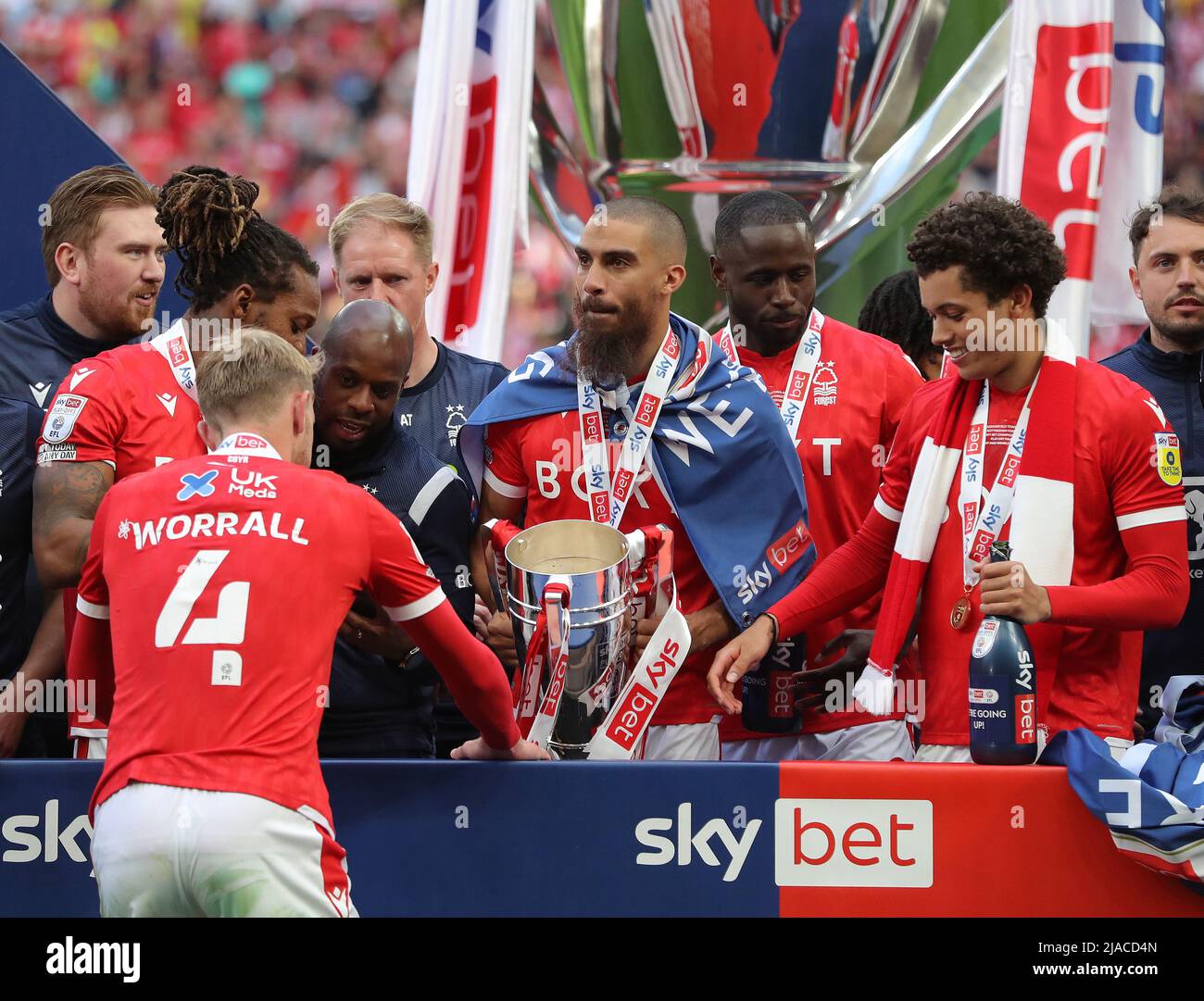 Lewis grabban trophy hi-res stock photography and images - Alamy