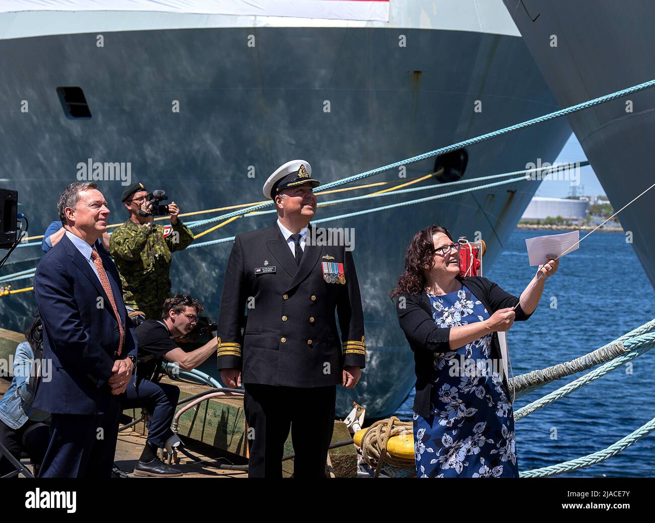 Shannon Bernays, granddaughter of Chief Petty Officer Max Bernays, a ...